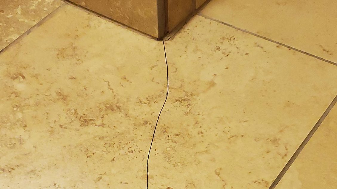 How To Successfully Make Tile Outside Corner Cuts | FLOOR Trends ...